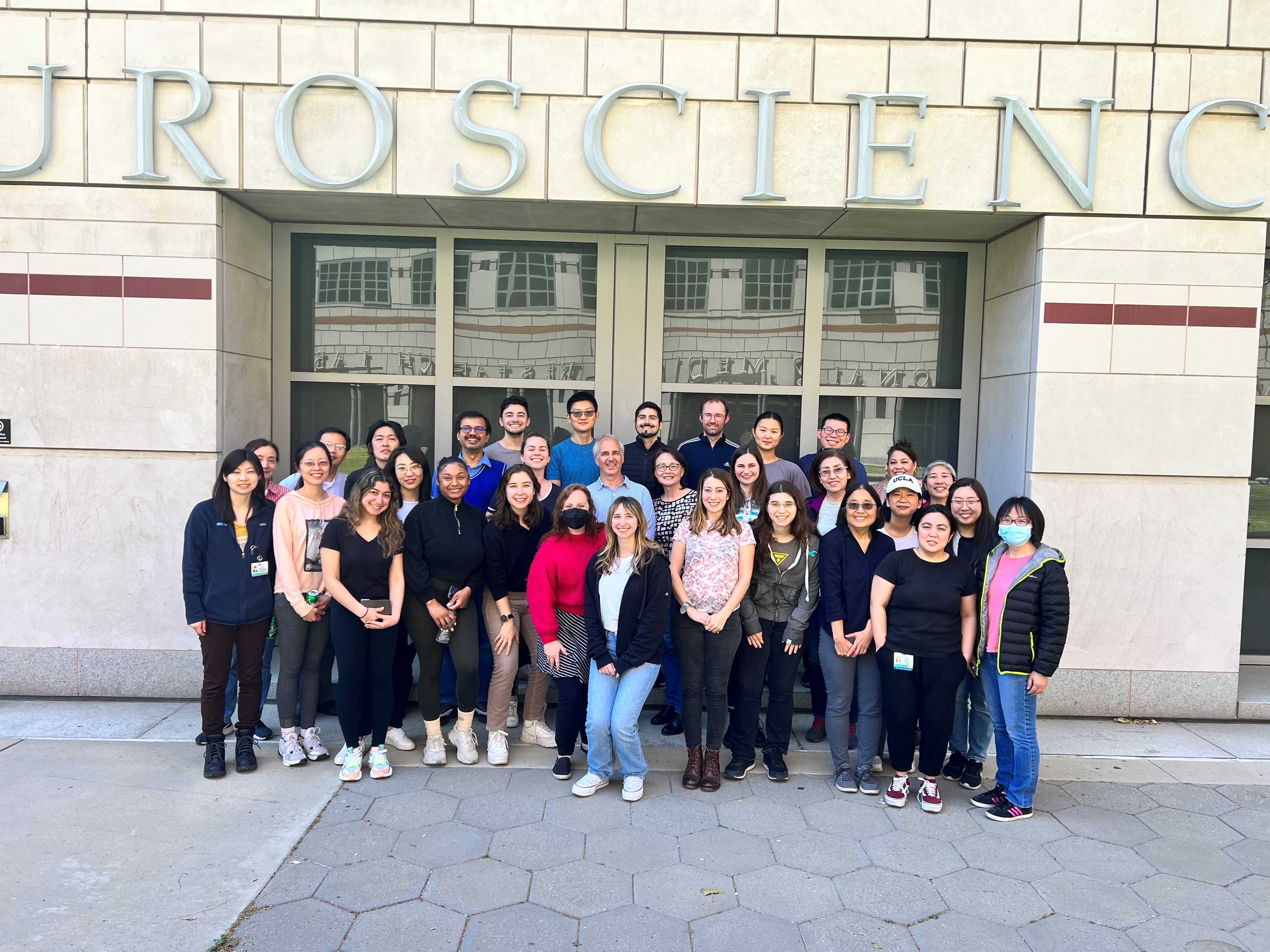 lab picture 1 – The Geschwind Lab at UCLA